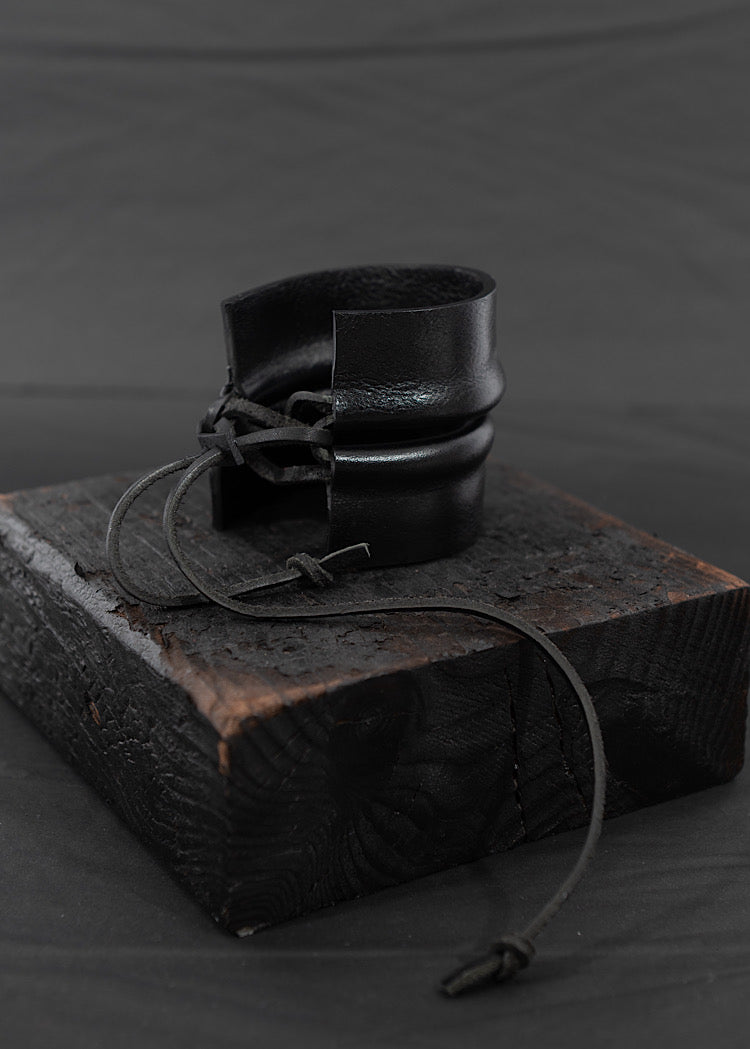 SKIN MACHINE FEARLESS CUFF | SS25 | HOUSE OF VALERIE